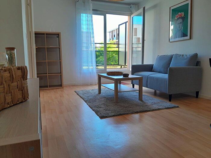 Appartement 2 pièces à louer à Croix Petit-Chenes d'Or, Cergy