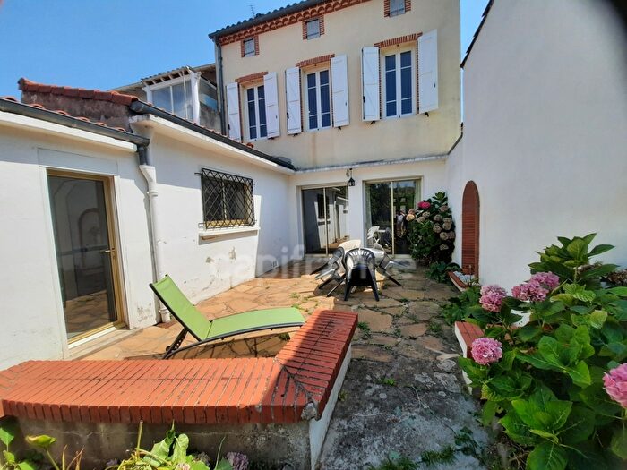 Maison à vendre - Albi, Cantepau - 8 pièces - 6 chambres