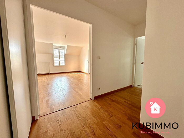Appartement à louer - Melun, Rive de Seine, Sud - 3 pièces - 2 chambres