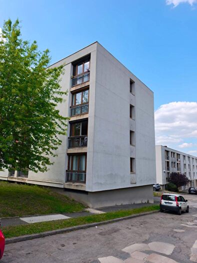 Appartement à louer - Plateau, Neuilly-Plaisance - 5 pièces - 4 chambres