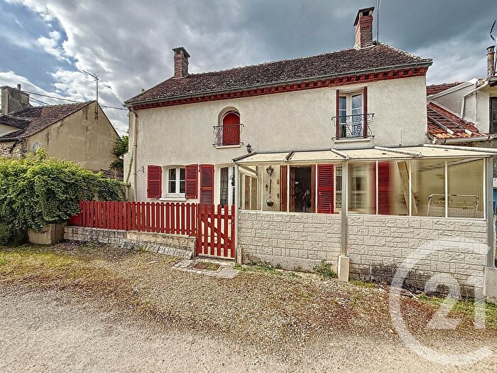 Maison à vendre - Les Ormes-sur-Voulzie - 4 pièces - 3 chambres