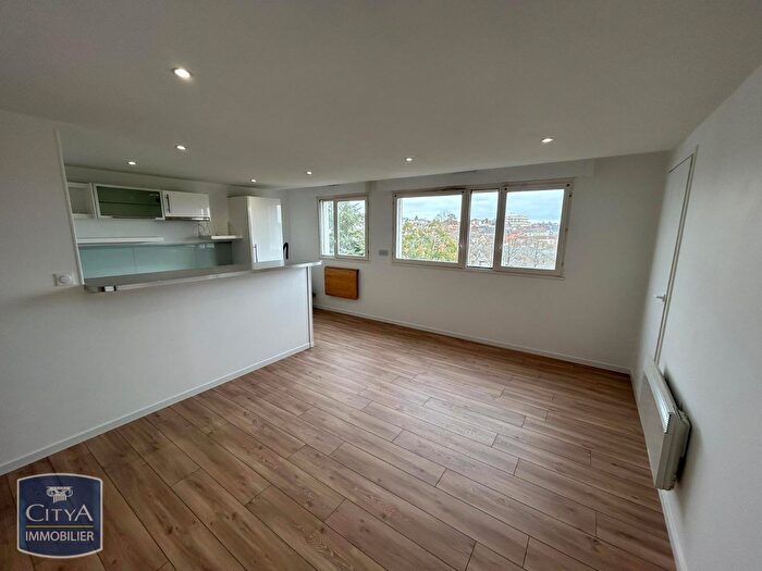 Appartement à louer - Cholet, Lorraine - 2 pièces - 1 chambre