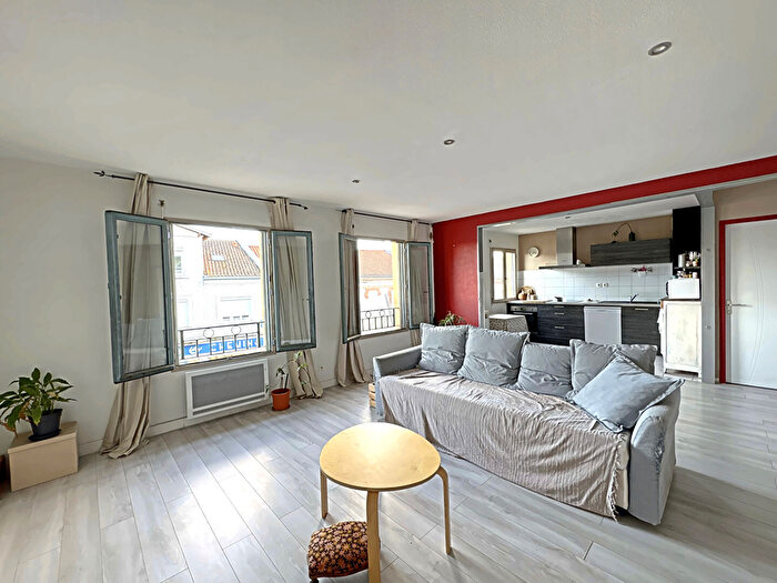 Appartement à vendre - LIsle-Jourdain - 3 pièces - 2 chambres