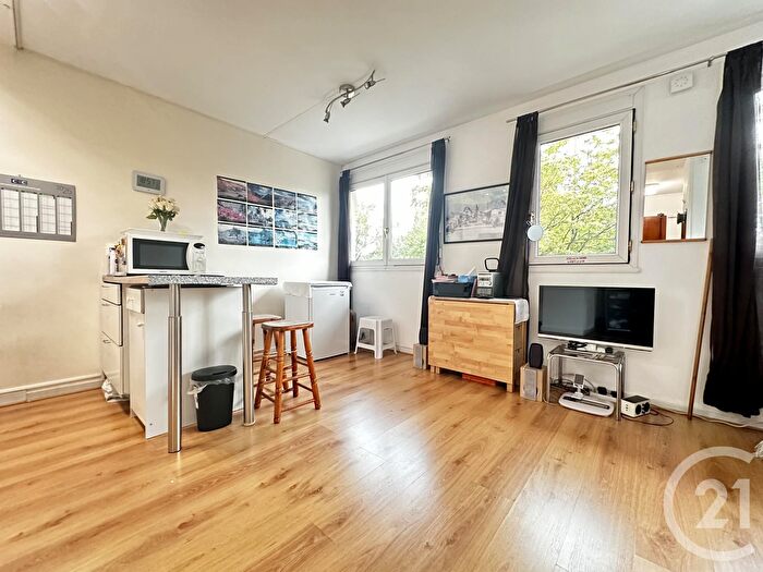 Appartement à vendre - Saint-Maurice, Val Dosne - 1 pièce