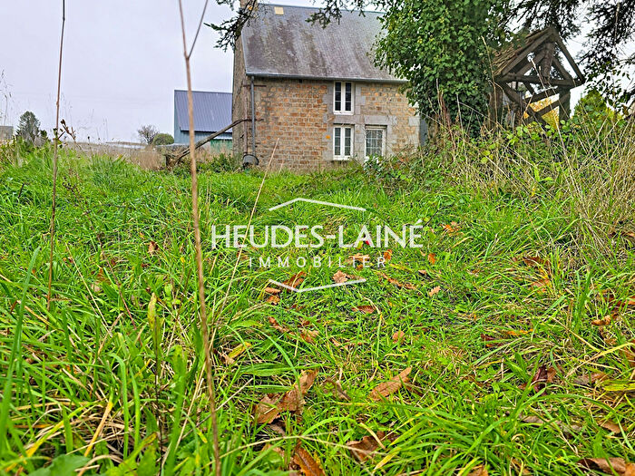 Maison à vendre - Isigny-le-Buat - 2 pièces - 1 chambre