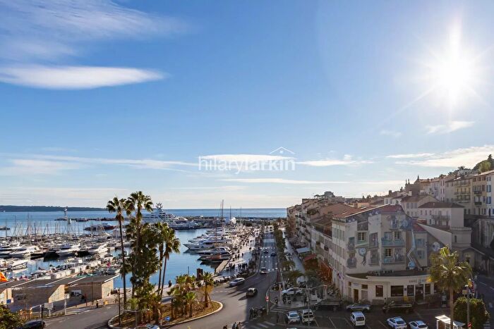 Appartement à vendre - Cannes, Suquet - 3 pièces - 2 chambres