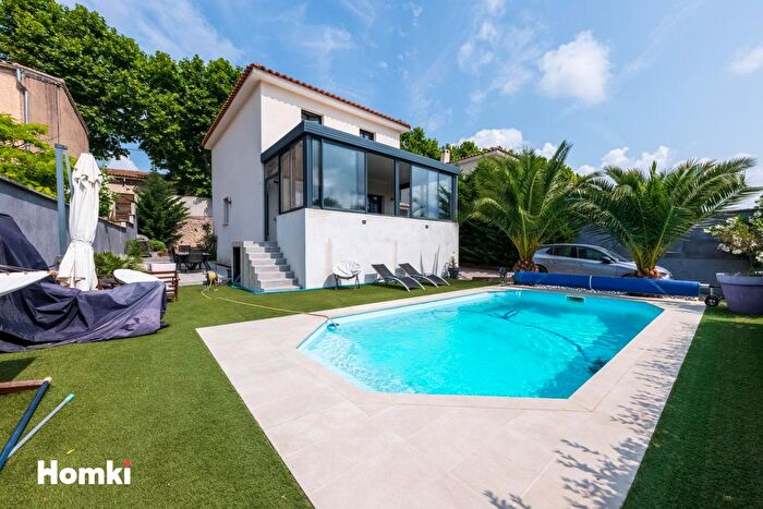 Maison 5 pièces à Plan-de-Cuques, à vendre