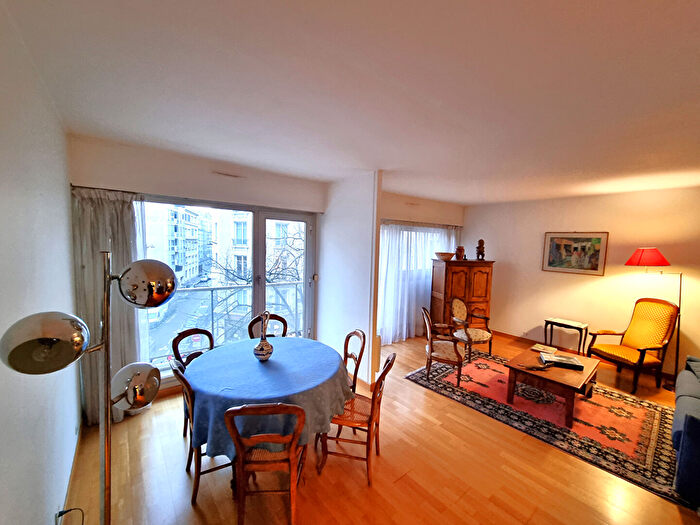 Appartement à vendre - Paris e , Saint-Lambert, Convention - 2 pièces - 1 chambre