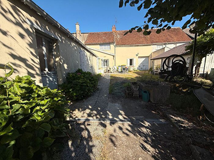 Maison à vendre - Fay-aux-Loges - 5 pièces - 4 chambres