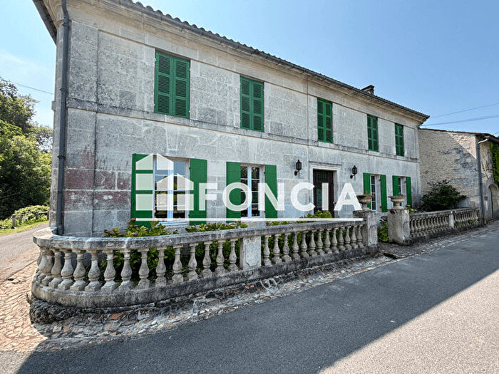 Maison à vendre - Saint-Palais-du-Né - 6 pièces