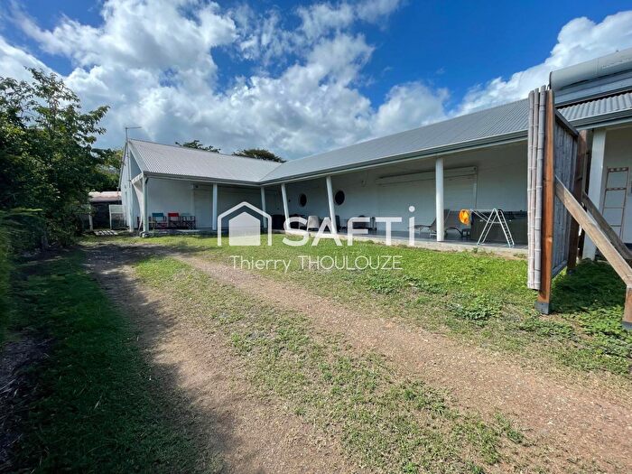 Basse-Terre - Maison 4 pièces à louer
