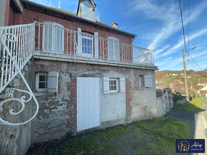 Maison à vendre - Ydes - 3 pièces - 2 chambres