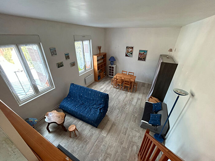 Montigny-sur-Loing : Appartement 2 pièces à louer