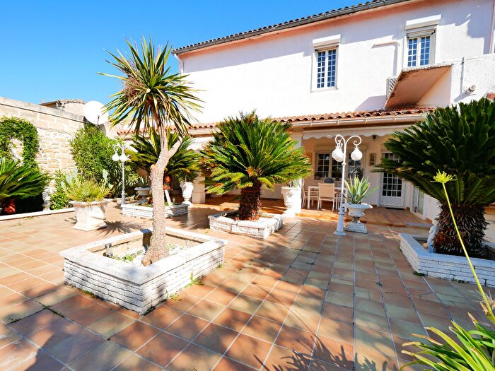 Maison à vendre - Aimargues - 5 pièces - 3 chambres