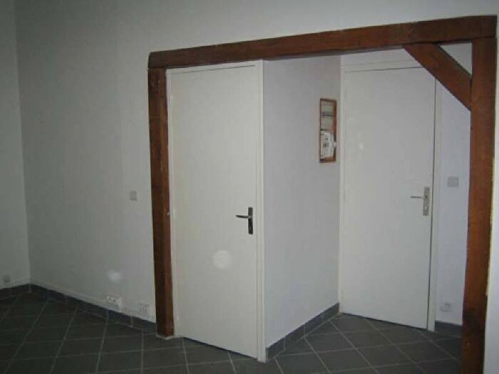 Appartement à louer - Hôtel de Ville, Elbeuf - 1 pièce