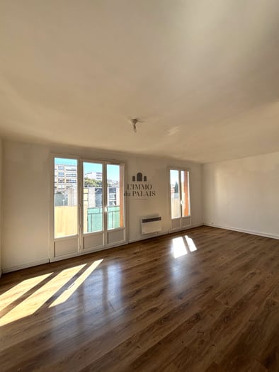 Appartement 3 pièces à louer à Marseille 4ème, Les Chartreux