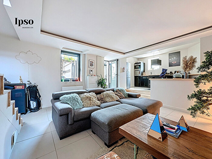 Appartement à vendre - Saint-Cyr-au-Mont-dOr - 2 pièces - 1 chambre