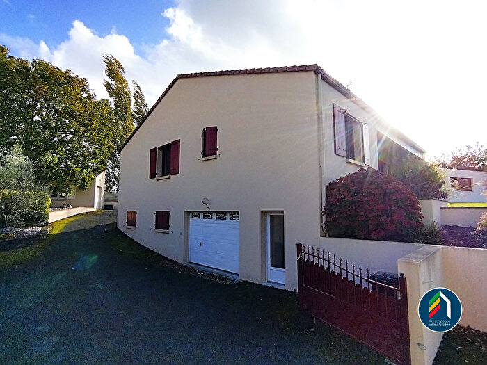 Maison à vendre - La Roche-sur-Yon - 5 pièces - 3 chambres