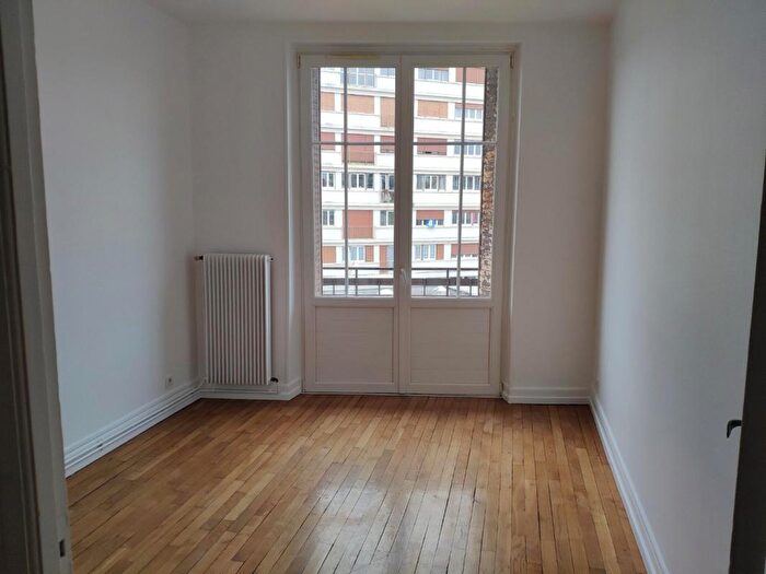 Nancy, Poincaré, Foch, Anatole France, Croix de Bourgogne : Appartement 2 pièces à louer