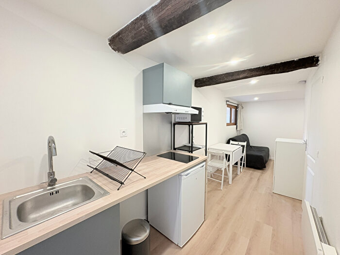 Vence, Centre-ville - Appartement 1 pièce à louer