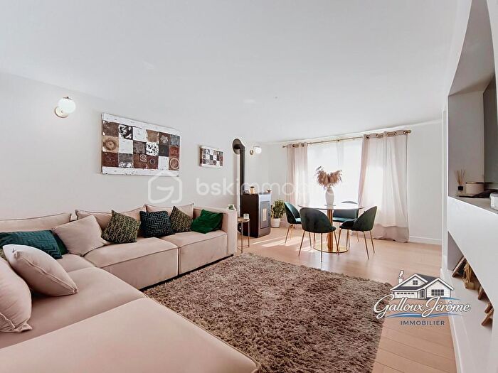Maison 7 pièces à vendre à Moussy-le-Vieux
