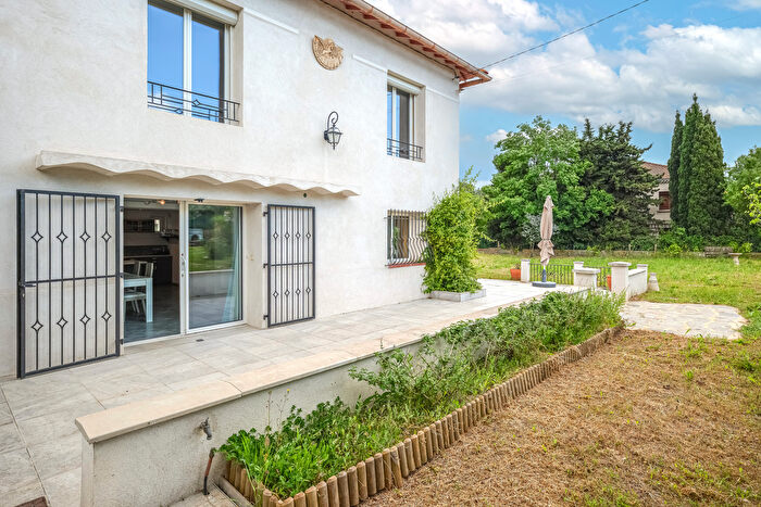 Maison à vendre - Marseille e , Saint-Mitre - 4 pièces - 3 chambres