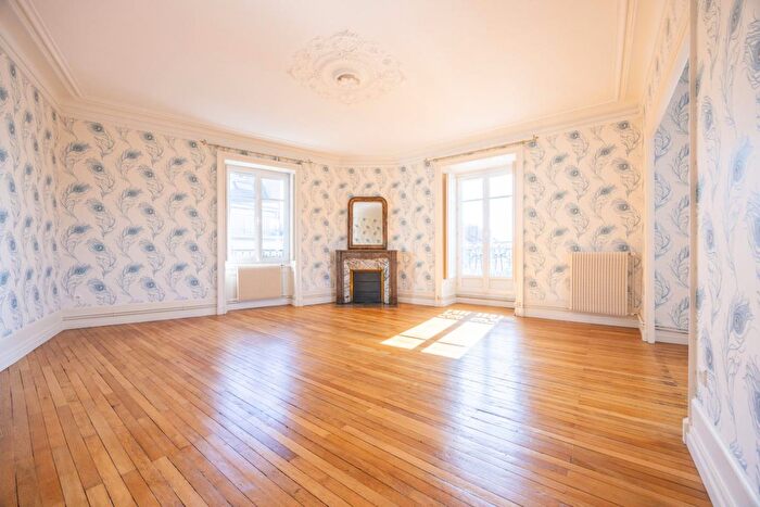 Appartement 4 pièces à vendre à Nantes, Centre-ville