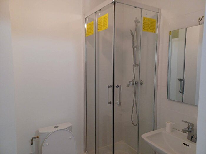 Appartement à louer - Mirebeau, Bourg-la-Reine - 1 pièce