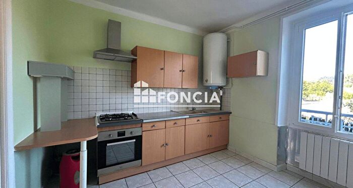 Appartement 3 pièces à Les Arboras, Grigny-sur-Rhône, à louer