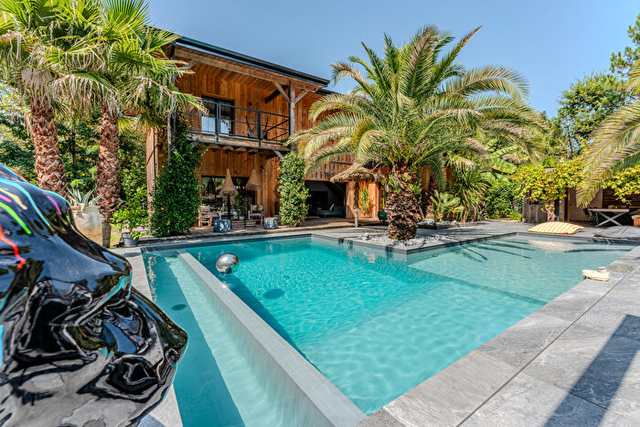 Maison à vendre - Audenge - 12 pièces - 8 chambres