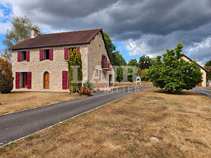 Maison 8 pièces à vendre à Saint-Pierre-des-Nids
