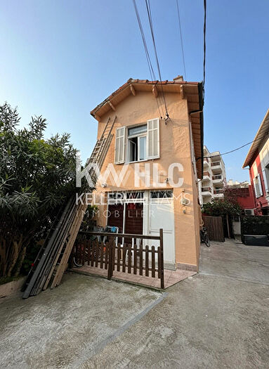 Maison 4 pièces à vendre à Cannes, Prado, République