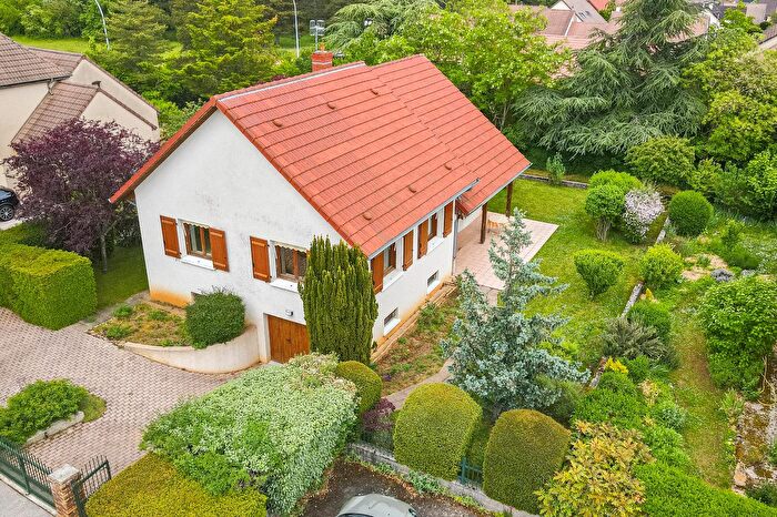 Dijon, Montagne Sainte-Anne : Maison 5 pièces à vendre