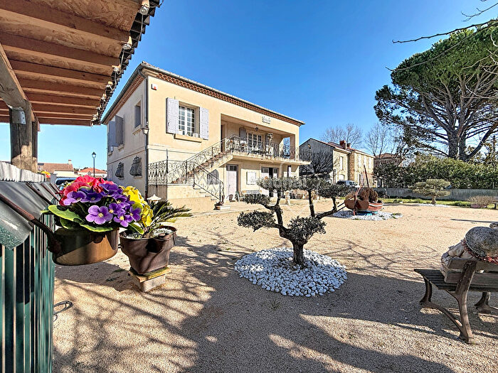 Maison à vendre - Noves - 7 pièces - 3 chambres