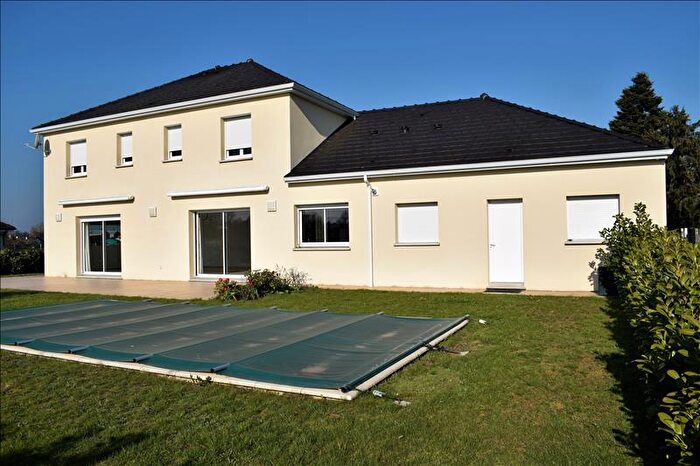 Yzeure, Centre-ville : Maison 6 pièces à louer