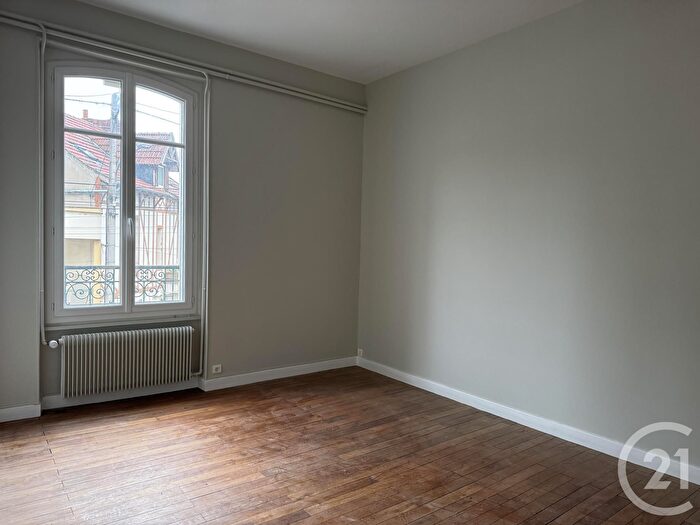 Montluçon, Centre-ville, Les Forges : Appartement 3 pièces à louer