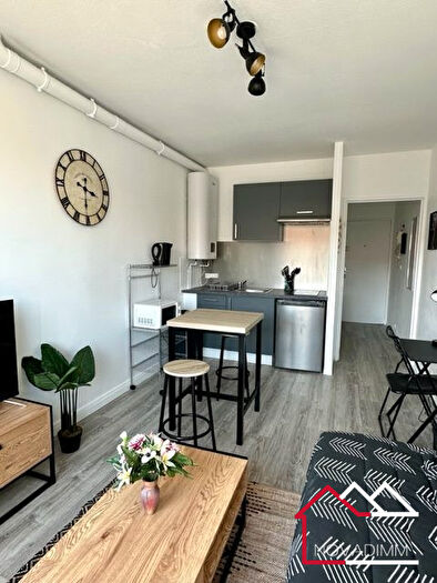 Appartement 1 pièce à Nancy, Poincaré, Foch, Anatole France, Croix de Bourgogne, à louer