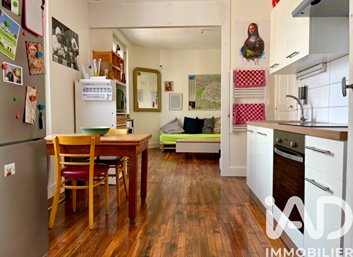 Appartement à vendre - Sainte-Savine - 3 pièces - 2 chambres