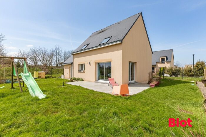 Maison à vendre - Vignoc - 6 pièces - 4 chambres