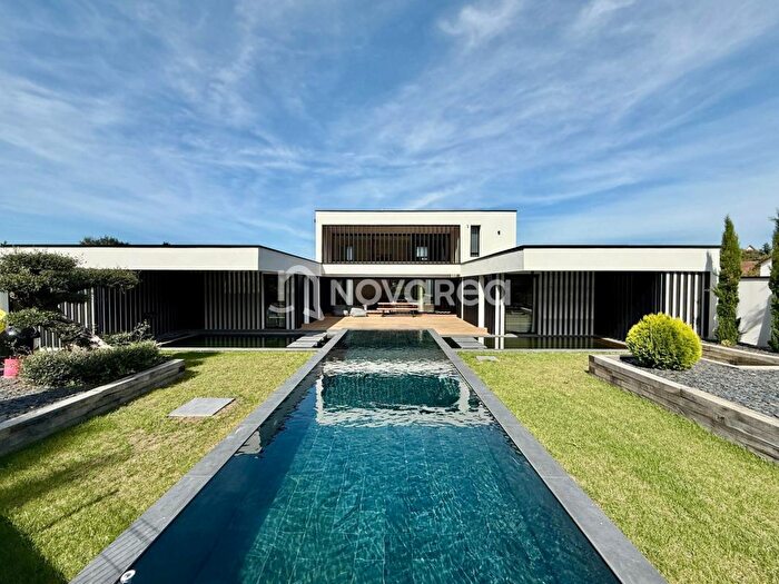 Maison à vendre - Pau, Le Hameau - 6 pièces - 3 chambres