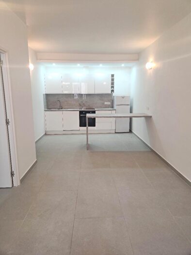 Appartement à louer - Antibes, Coeur de ville - 2 pièces - 1 chambre