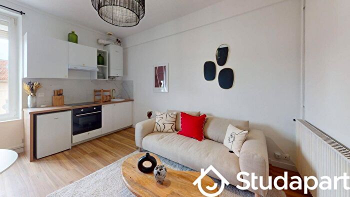 Appartement à louer - Chemin Vert-Europe, Reims - 3 pièces - 2 chambres