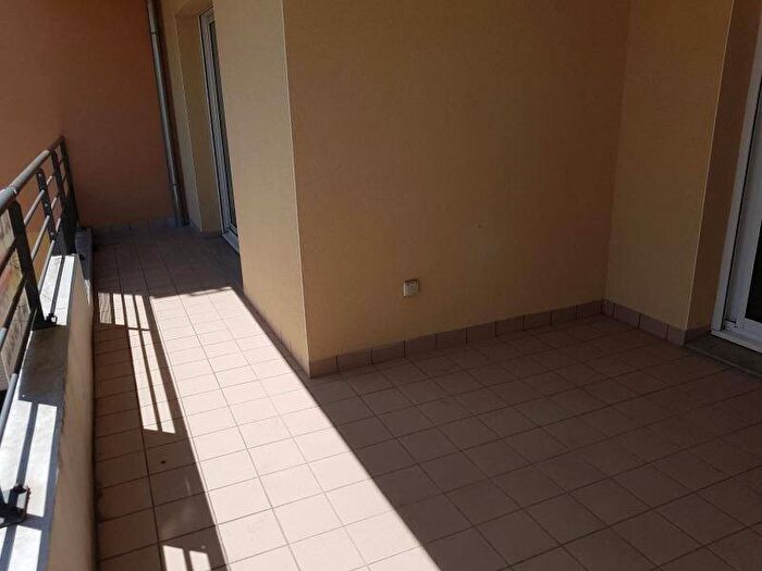 Appartement à louer - Bourg Sud, Veauche - 3 pièces - 2 chambres