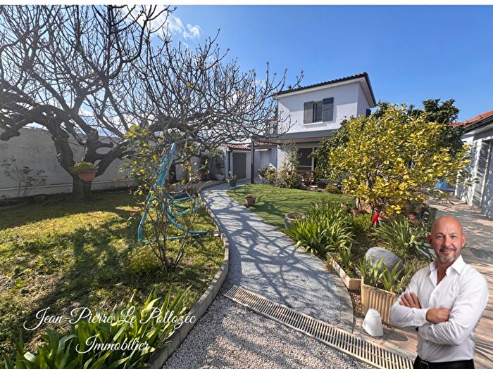 Maison à vendre - Arles, Pont de Crau, Moulès - 6 pièces - 3 chambres