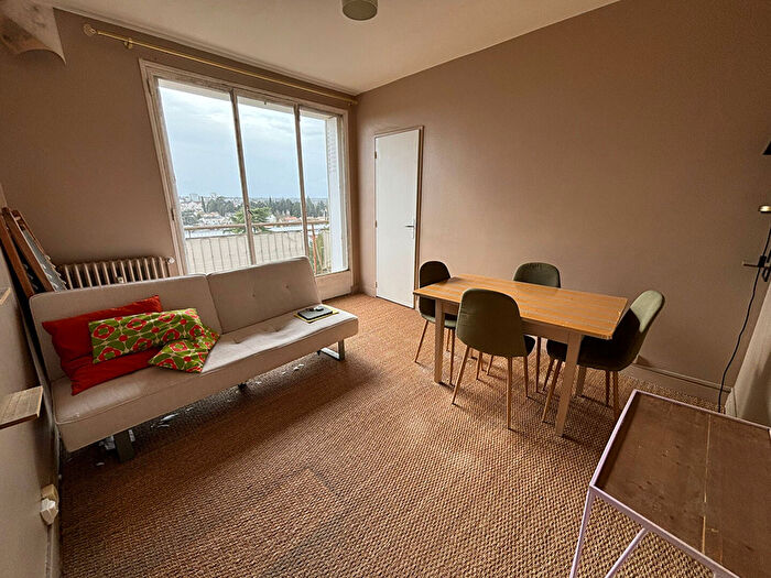 Appartement à louer - Poitiers, Sud - 2 pièces - 1 chambre