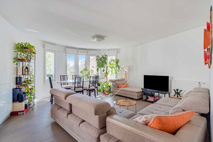 Appartement 4 pièces à vendre - Suresnes, Plateau Ouest