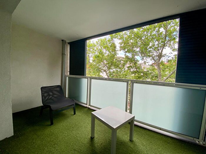 Maisons à vendre et appartements à louer - 1