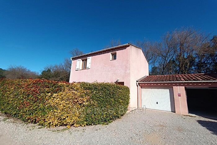 Maison à vendre - Taradeau - 8 pièces - 6 chambres