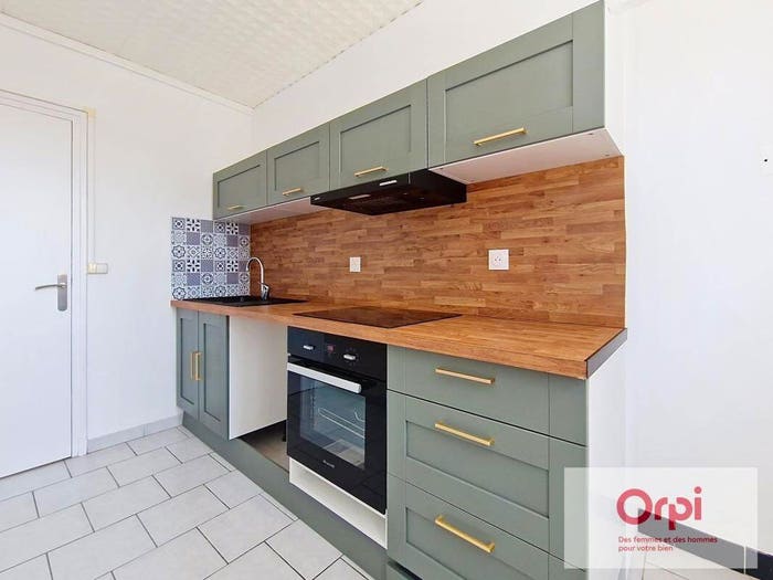 Appartement 4 pièces à louer à Fours à Chaux, Montluçon