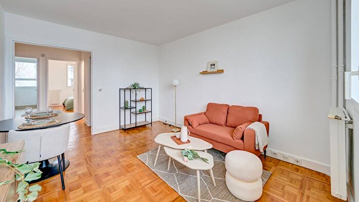 Appartement à louer - Nation-Picpus, Paris ème arrondissement - 2 pièces - 1 chambre